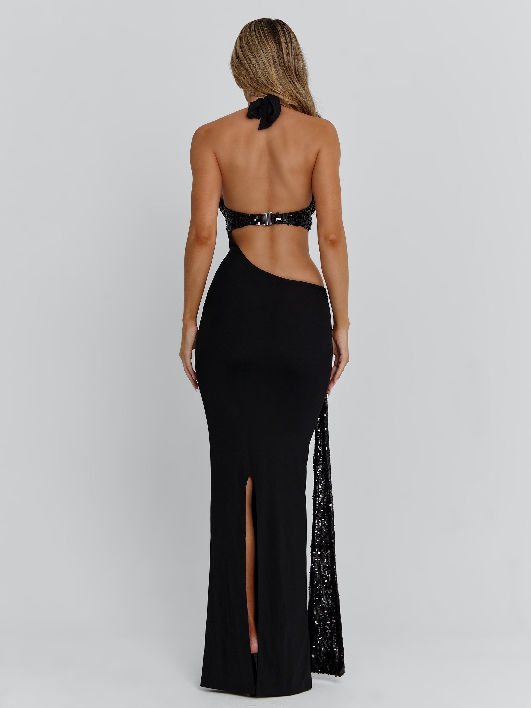 Giulsy Maxi Dress Black | Outcast US – Outcast USA