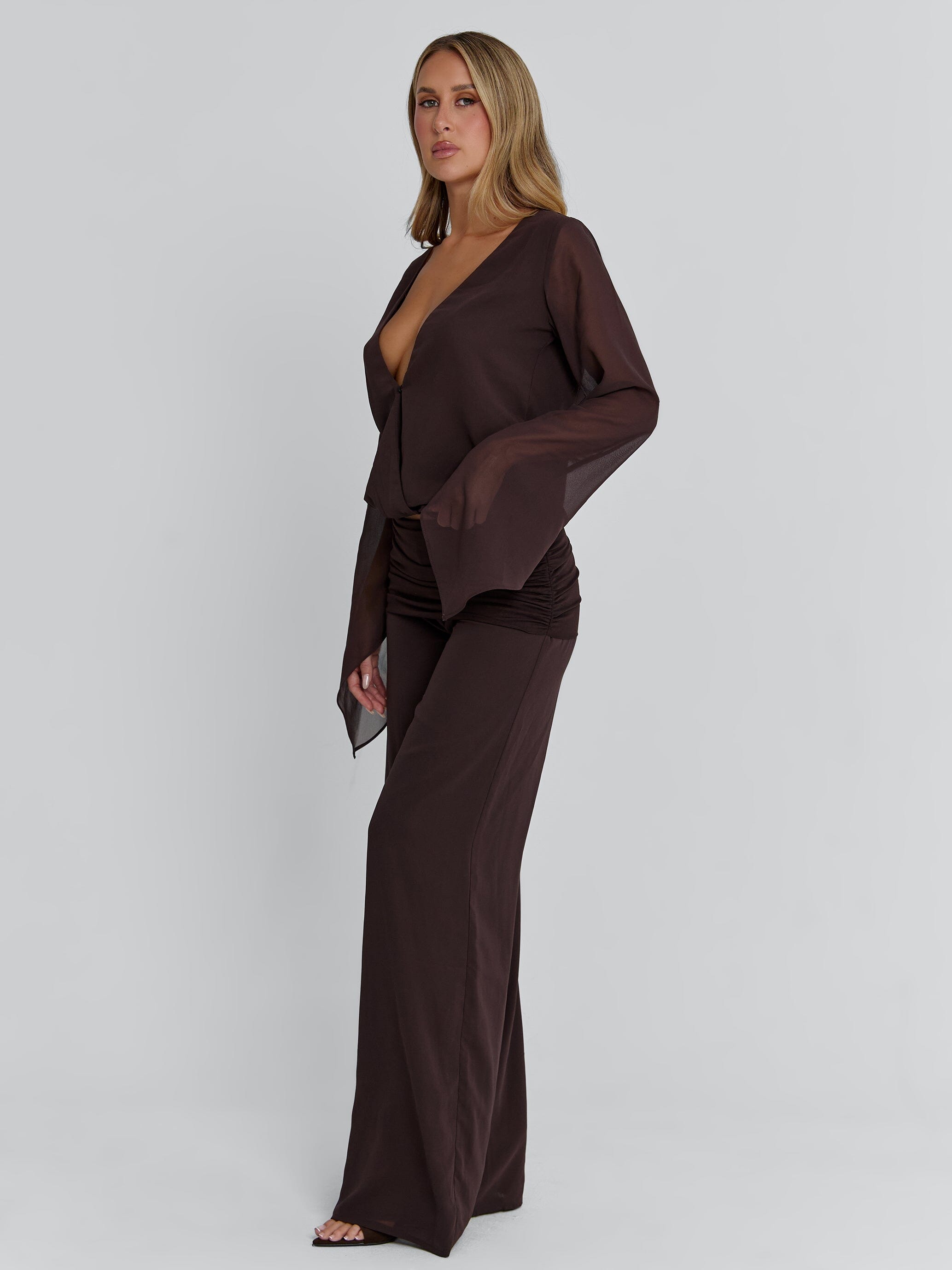 Lenna Top Chocolate | Outcast US – Outcast USA